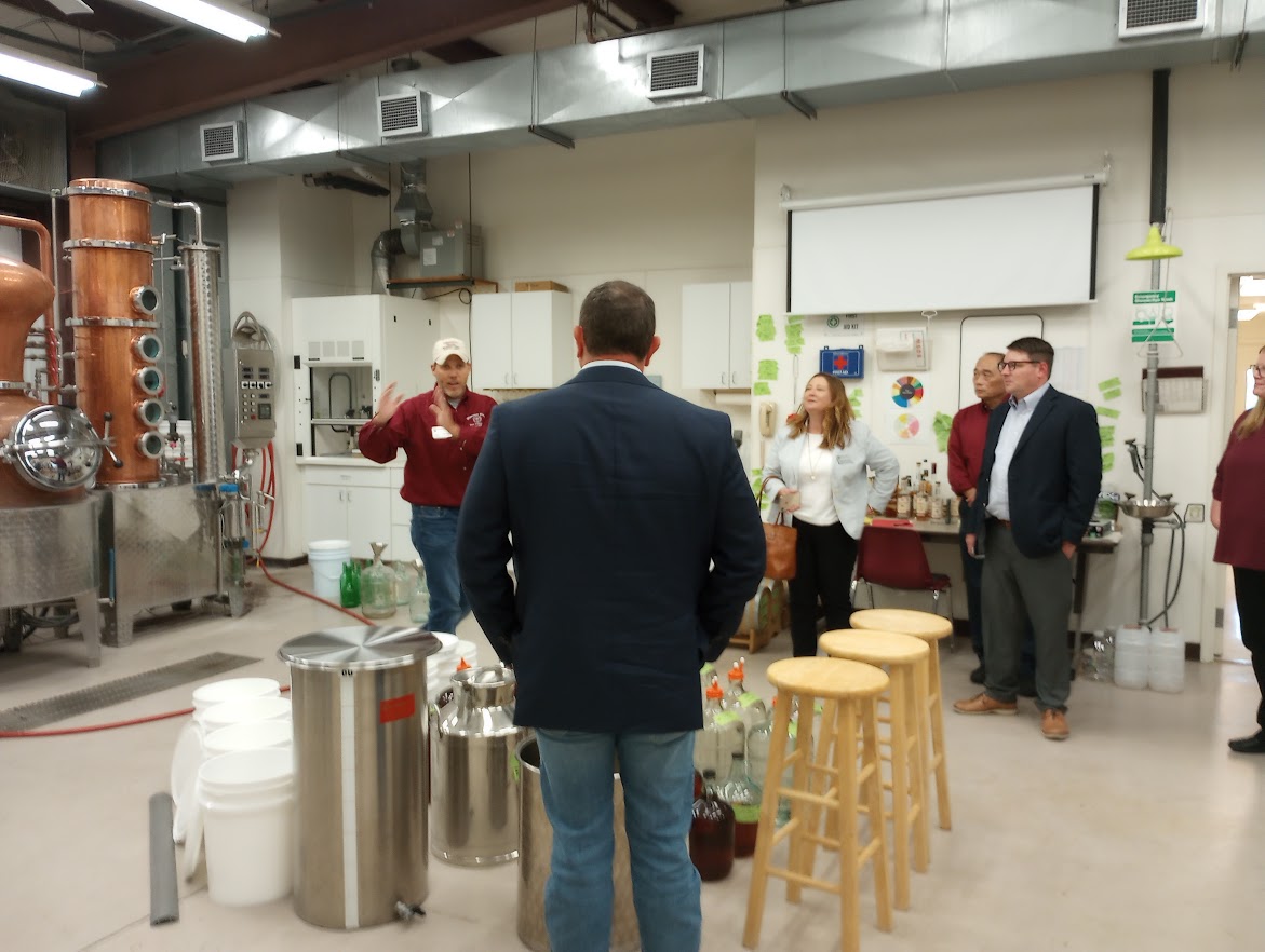 Congressman Eric Burlison visited the Fruit Experiment Station - What's ...