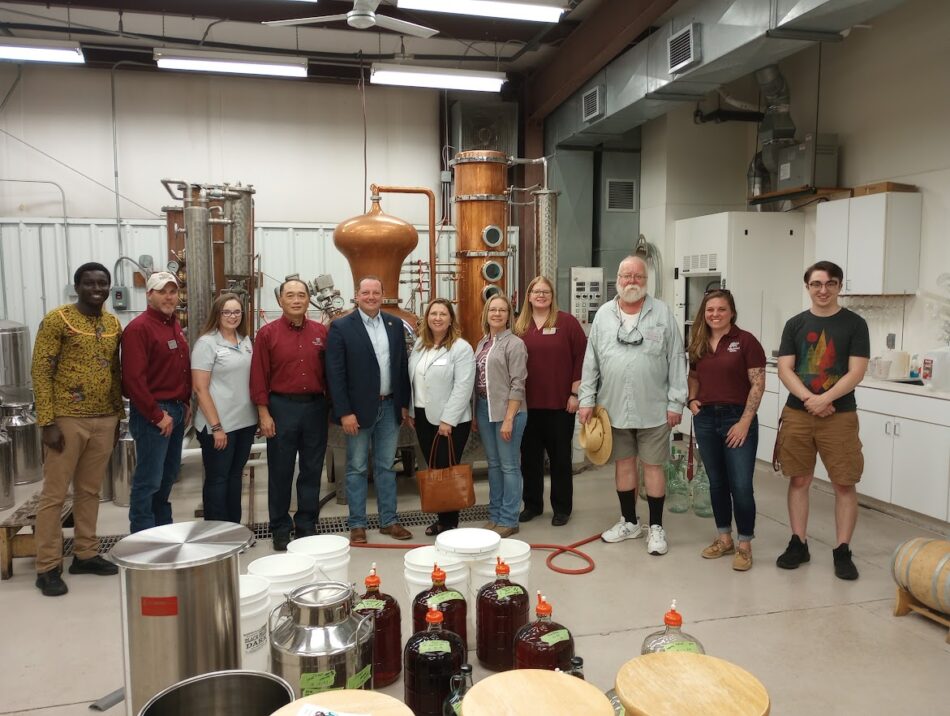 Congressman Eric Burlison visited the Fruit Experiment Station - What's ...